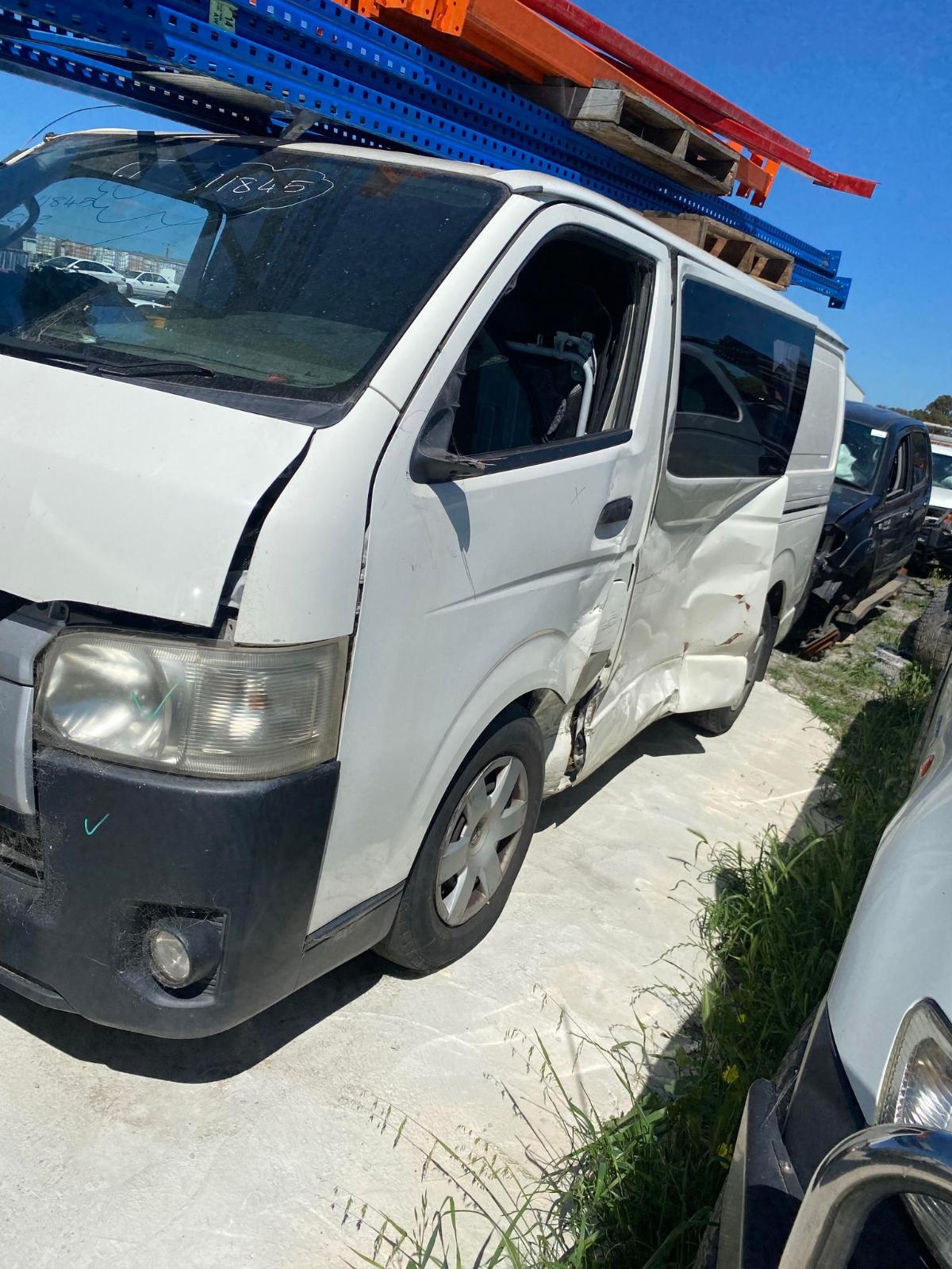 Fuel Tank Hiace Toyota 2015