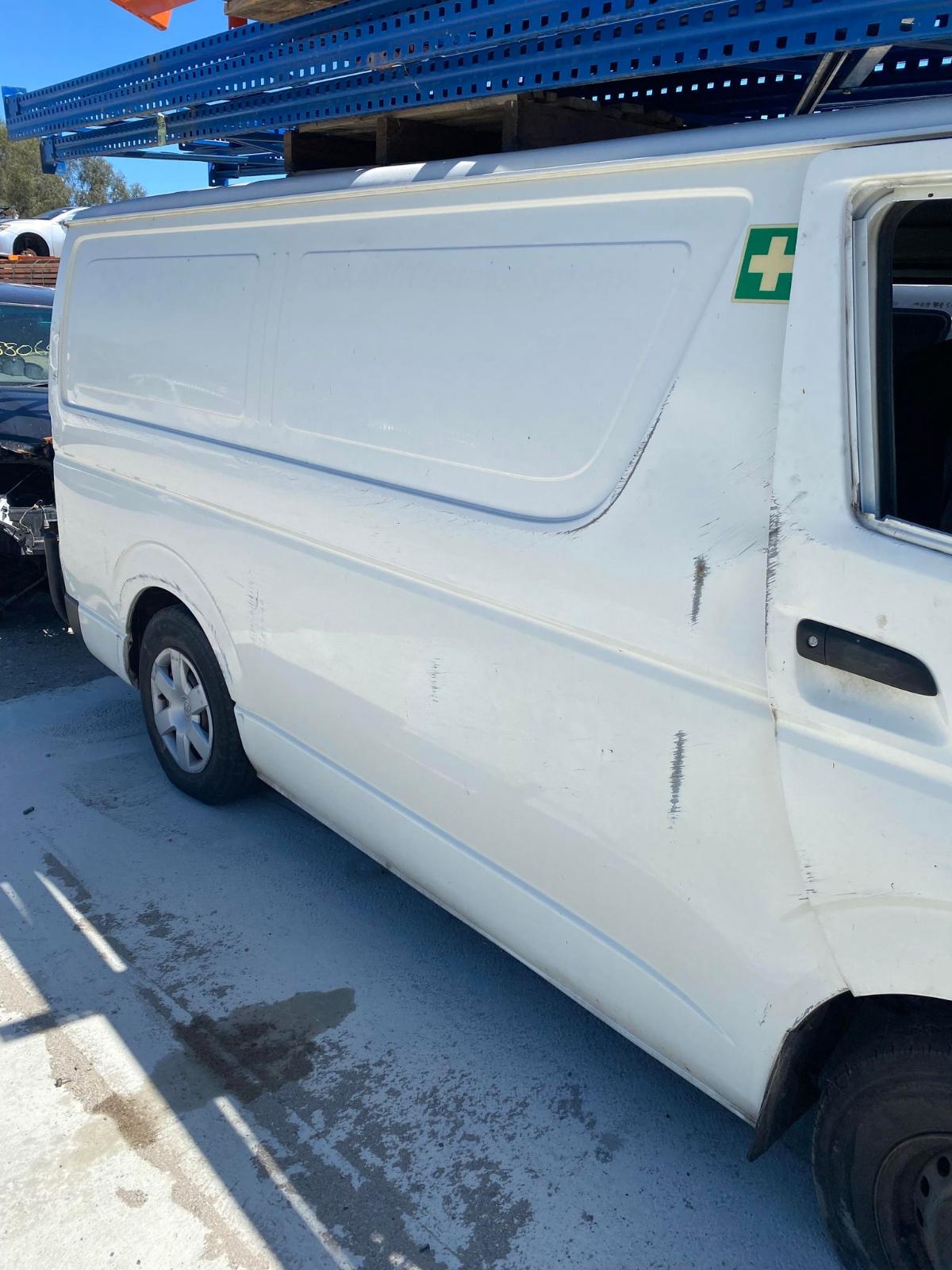 Fuel Tank Hiace Toyota 2015